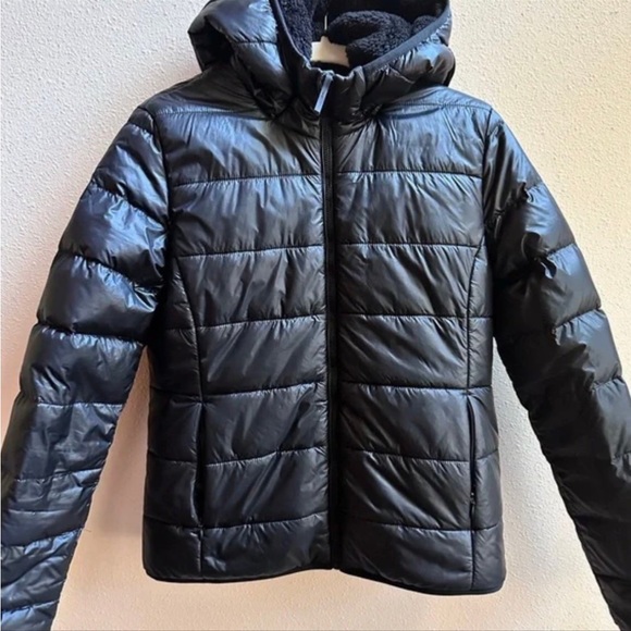 Aritzia | Jackets & Coats | Aritizia Puffer Jacket | Poshmark